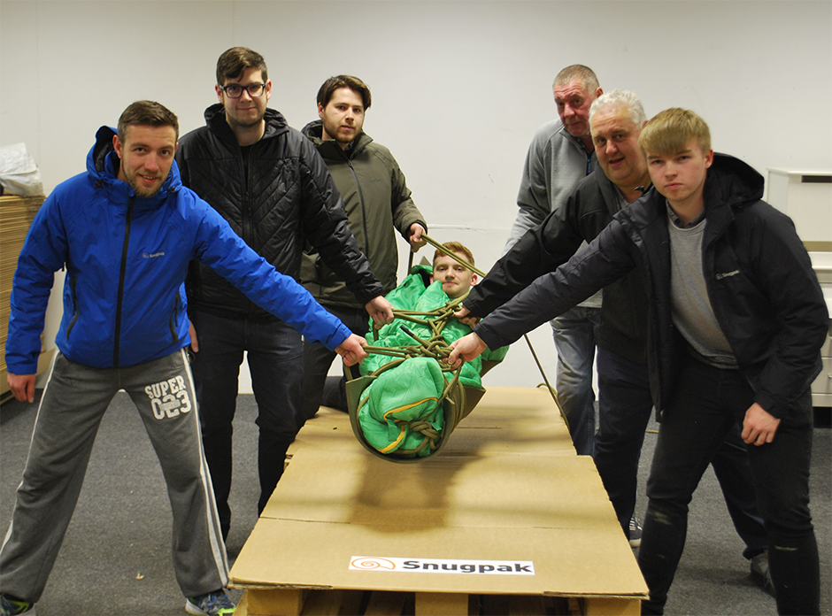 Improvised Emergency Stretcher – Using Snugpak Kit